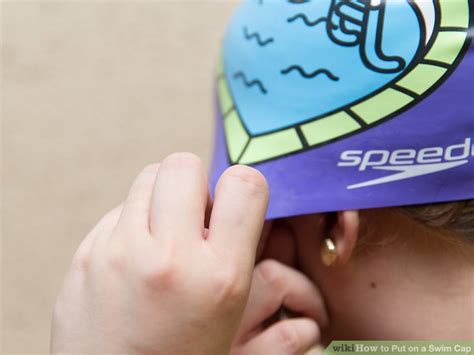 Ways To Put On A Swim Cap Wikihow