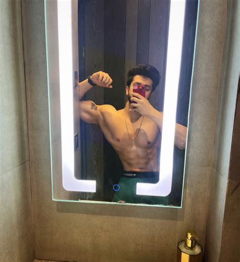 Rishabh Thakur Rishabh Thakur • Instagram Photos And Videos