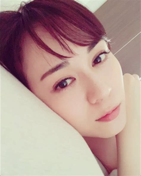 比嘉愛未さんのインスタグラム写真 比嘉愛未instagram「眠すぎる ムムム。。。😪💤 これはもしや舞台ロス？ いやいや