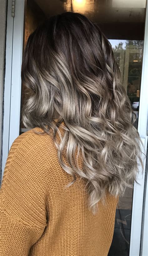 Frisuren Und Farben 2019 Moderne Frisur Stil
