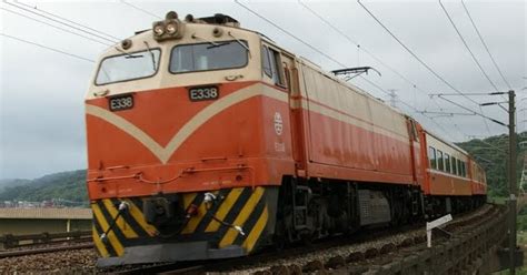 Blair's 鐵道攝影: E338電力機車 / TRA E338 Electric locomotive