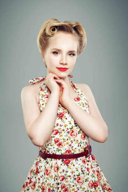 74800개 이상의 핀업걸 이미지 스톡 사진 그림 및 Royalty Free 이미지 Istock