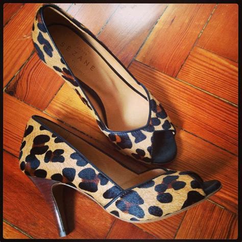 Pin By Bullesdestyle On Shoo Shoes Kitten Heels Shoes Heels