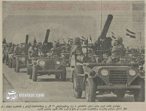 سفر به ایران قدیم؛ عکس‌های رژه دختران جوان ارتشی جلوی شاه منتشر شدعکس