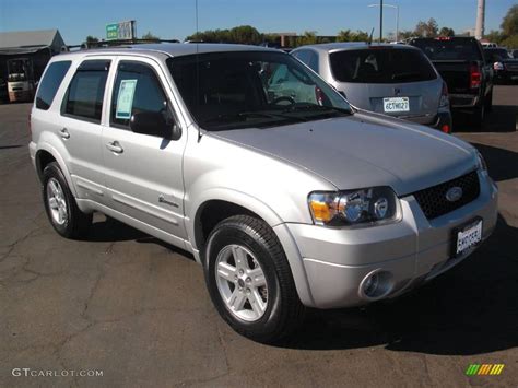 2005 Silver Metallic Ford Escape Hybrid 22211416 Car