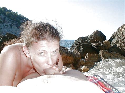 Mature Sex On Public Beach Photo X Vid Com