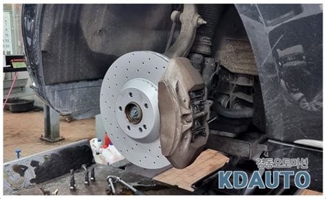 ﻿벤츠 S400 브레이크 패드 경고등 점등 정비 작업사진 수입차오토미션