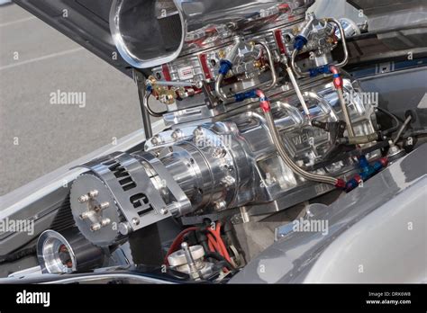 Massive Supercharger On Top Of A Heavily Modified V8 Custom Car Engine