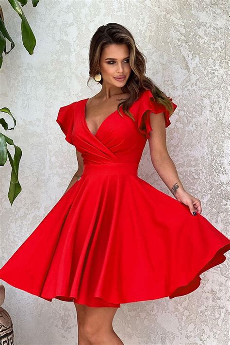 Robe Rouge ️ Élégance Glamour And Confiance Pour Vous