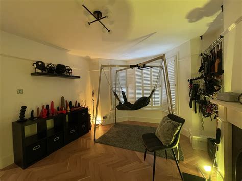 London Domination Sessions Fetish Dungeons And Playspaces