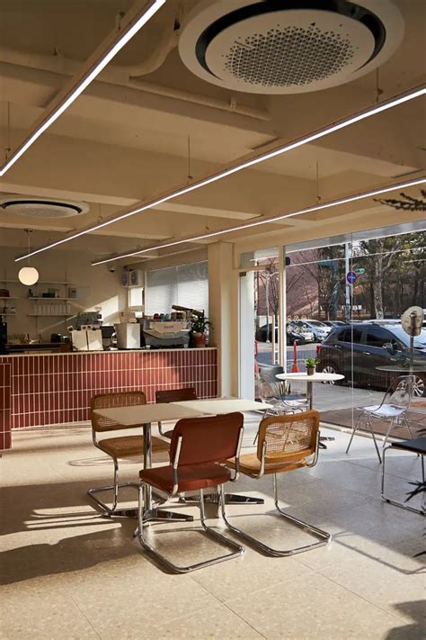 화이트and우드톤 깔끔한 28평 일산 카페인테리어 고양 덕양구 화정동