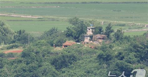 적막한 북한군 초소