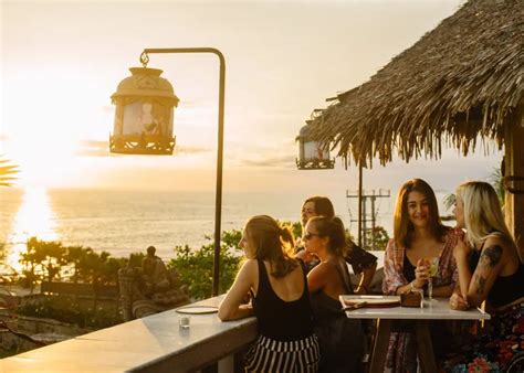 38 Best Sunset Bars In Bali With Epic Cocktails And Stunning Views