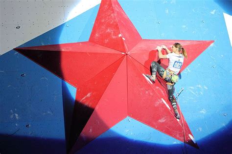 Mina Markovic Escalador Boulder Lovers ️
