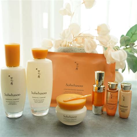 뷰티꼼스 광고 지만 요즘 필수템 톤업선크림과 수분 마스크팩 할인 소식을 가져왔어요 💦즉각 수분 마스크로 건조함 싹~ 잠재워주는 라비오뜨 고드덤 비건 시트 마스크인데요