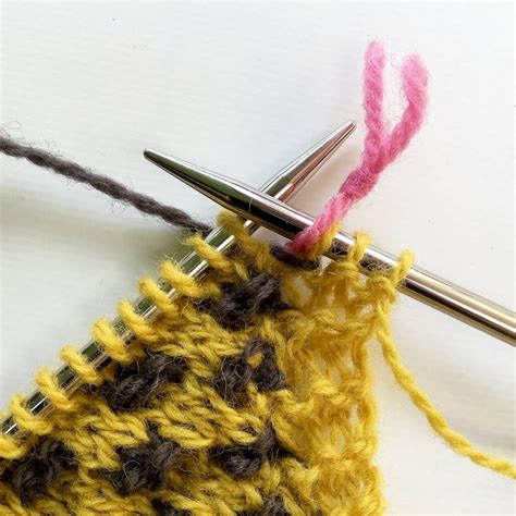 Tutorial Preventing Gaps In Slip Stitch Patterning La Visch Designs