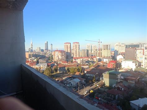 ბათუმში ბინების ყიდვა გაყიდვა ბესიკის და შაუმიანის კვეთა 12 ბოლო სართული კუთხის ბინა გ