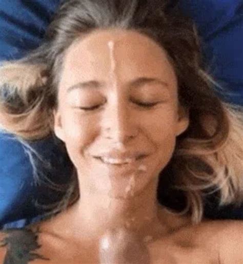 Happy Cum Face Bmanilow