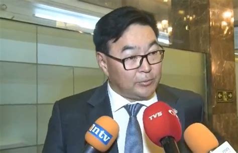 Ц Анандбазар Үнэнээр явбал үхэр тэргээр туулай гүйцнэ