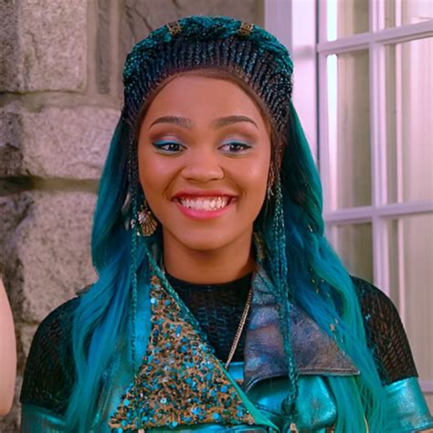 China Anne Mcclain As Umadescendants 3 中国 ドレスアップ