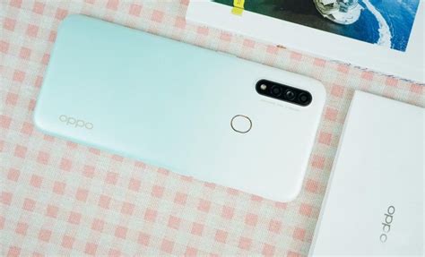 Oppo A Review Attractive Design Beefy Battery Triple Rear Cameras Mobygeek Com