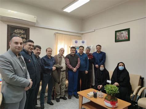 عرض تبریک اعضای هیئت علمی و کارکنان دانشکده فیزیک به جناب آقای دکتر