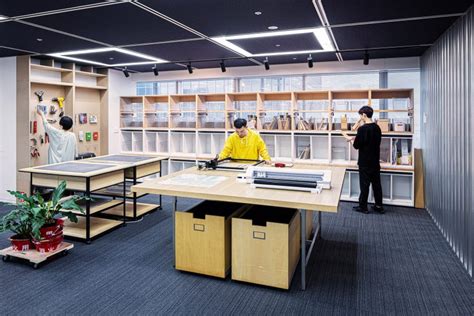 Semba Corporation Creates Own Office Interior From Reclaimed Materials Zarkon Group Real