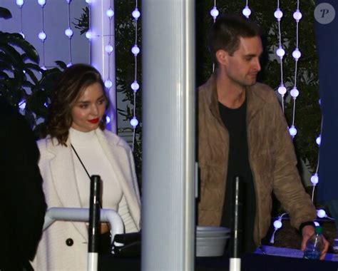 Photo Miranda Kerr Et Son Compagnon Evan Spiegel Les Célébrités Arrivent Au Concert Des