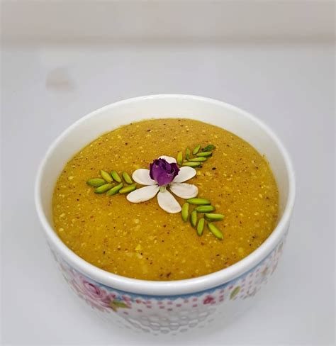 طرز تهیه کاچی با آرد برنج و زعفران ساده و مقوی برای زایمان