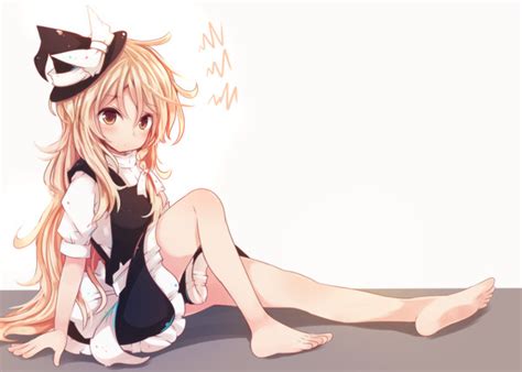 座ってる pixiv年鑑 β