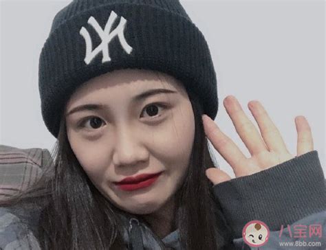 夸帽子好看的句子 夏天戴草帽句子 夸人的句子 大山谷图库