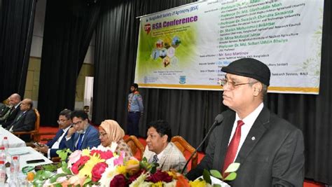 ‘কৃষি বিজ্ঞানীরা ১৮ কোটি মানুষের খাবারের যোগানের ব্যবস্থা করেছেন