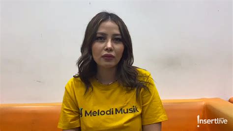 Rilis Lagu Islami Agama Mutia Ayu Kembali Dipertanyakan