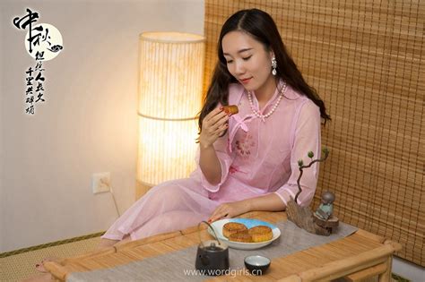 Goddes 头条女神 No 782 小乔 旗袍明月千里寄相思 尤物秀专注美女套图分享