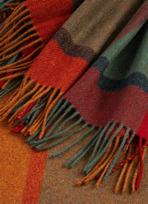 Rust Check Lambswool Throw Blarney