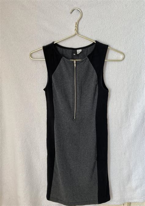 Коротка обтягуюча сукня — ціна 145 грн у каталозі Короткі сукні Купити жіночі речі за доступною