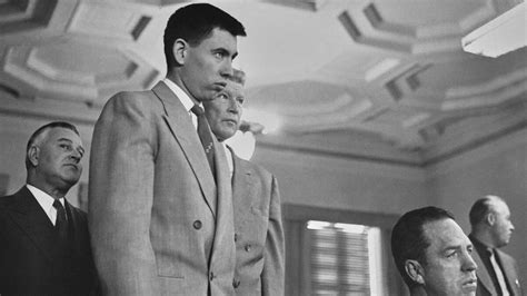 El Joven Que Escondió Dinamita En La Valija De Su Madre Para Hacer Explotar El Avión En El Que