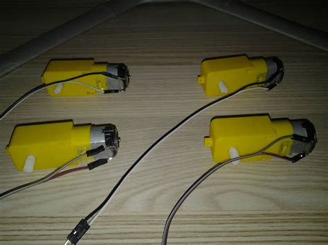 หุ่นยนต์ Raspberry Pi การประกอบหุ่นยนต์ Raspberry Pi