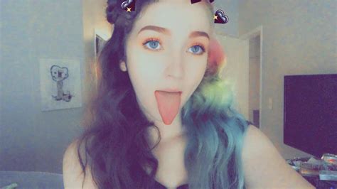 Long Tongue Scrolller