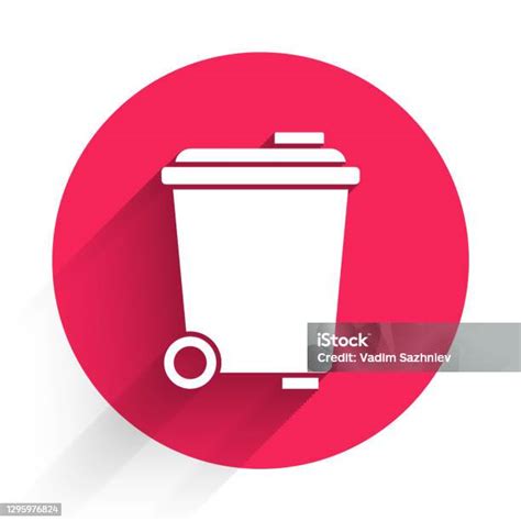 흰색 휴지통은 긴 그림자로 격리된 아이콘을 만들 수 있습니다 쓰레기통 표지판 바구니 아이콘을 재활용합니다 사무실 휴지통 아이콘입니다 빨간색 원 버튼입니다 벡터 쓰레기통에