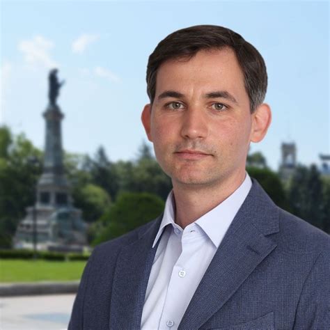 Иван Белчев пита ще има ли от новите вагони за влака Силистра Русе