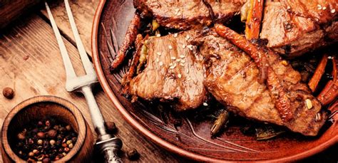 당근과 녹색 콩으로 끓인 쇠고기 스테이크야채를 곁들인 긴 배너 쇠고기 스테이크 사진 배경 및 무료 다운로드를위한 그림 Pngtree