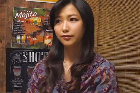 パートをしている四十路熟女の美人妻を相席居酒屋でゲット！盗撮セックスで激ピスバック 無料av動画