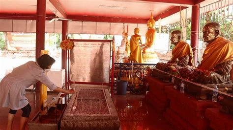 เหตุการณ์ปะทะเดือด วัดบางคลาน ทำนักท่องเที่ยวเปลี่ยนไปกราบหลวงพ่อเงินที่อื่นแทน