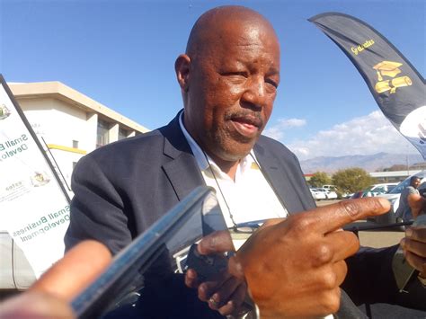 Officer Shot Inside Cop Shop Daily Sun