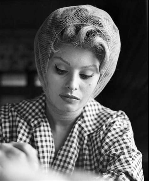 Sophia Loren Image