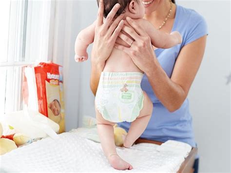 شركة سلمى غول المتخصصة في صناعة وتجارة حفاضات الأطفال والمناديل المبللة