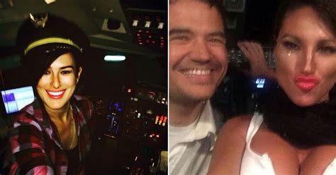 Como Xipolitakis Una Actriz Norteamericana Se Sacó Una Foto En La
