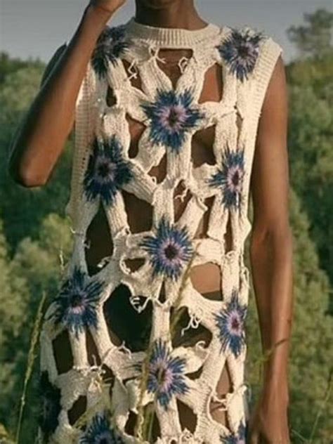 Mother Of The Brides Controversial Diy Dress Goes Viral Complete Trainwreck New York Hots