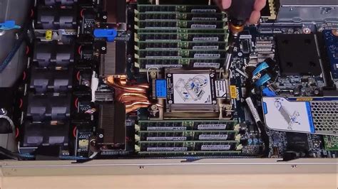 Lenovo Thinksystem Sr630 V3 Removing A Processor And Heat Sink Youtube